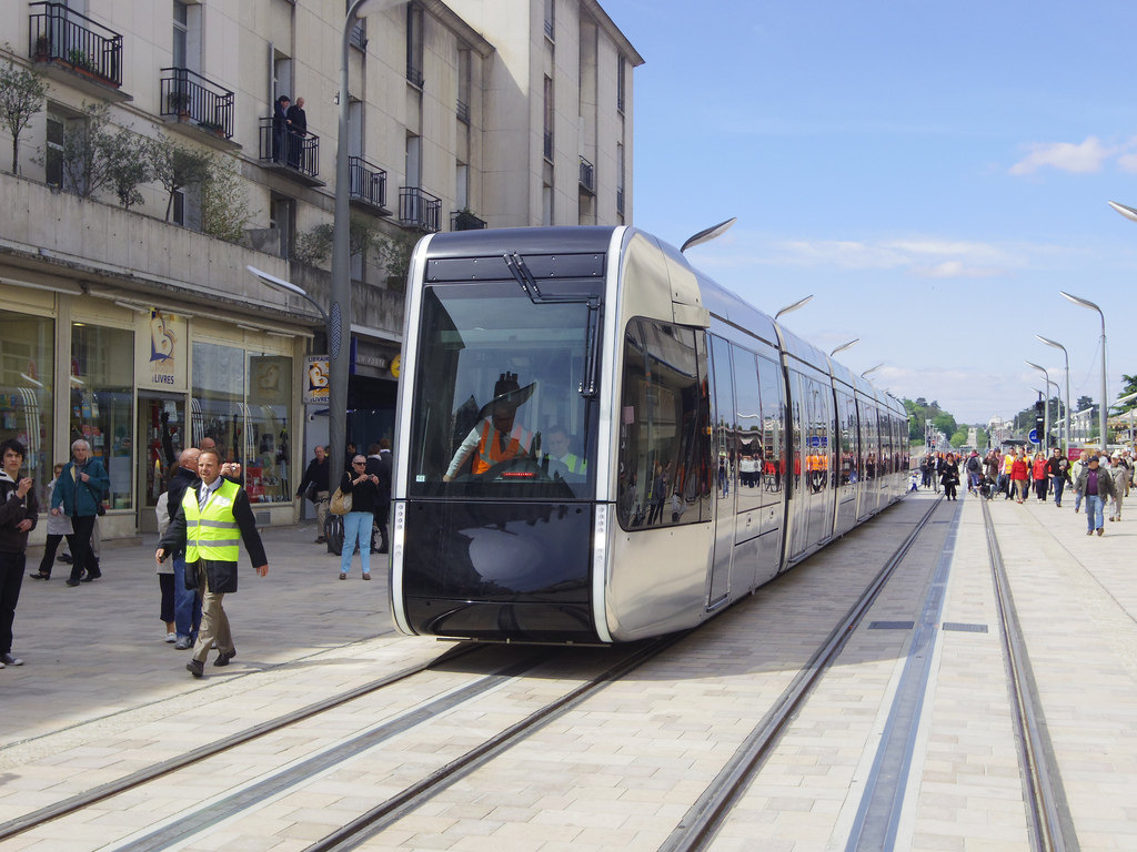 8693460216_579b944658_b – Le Tram de Tours